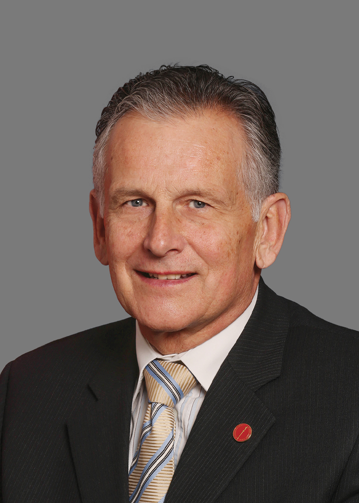 Larry Smith, Sénateur et ancien Président des Alouettes de Montréal ...